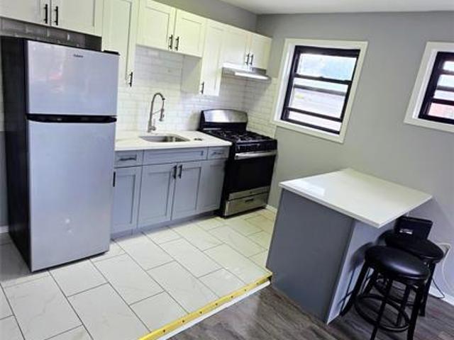 449 451 Washington Avenue # 3