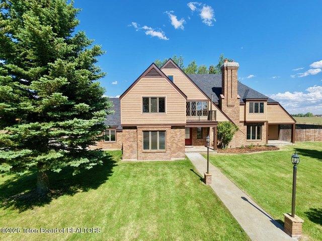 449 Country Club Ln, Pinedale, WY 82941