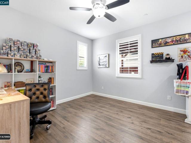 449 Avondale Ct