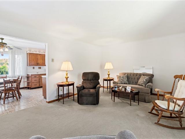 449 Belrose Dr