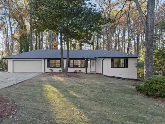 449 Dorsey Cir SW, Lilburn, GA 30047 MLS 7494100