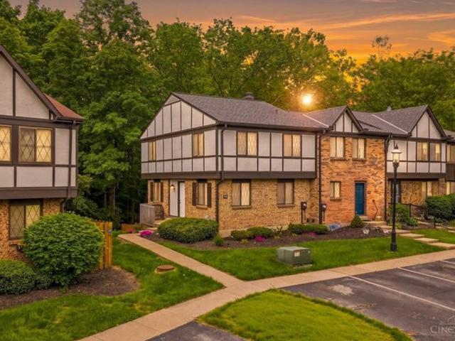 449 Dartmouth Cir, Union Township, OH 45244