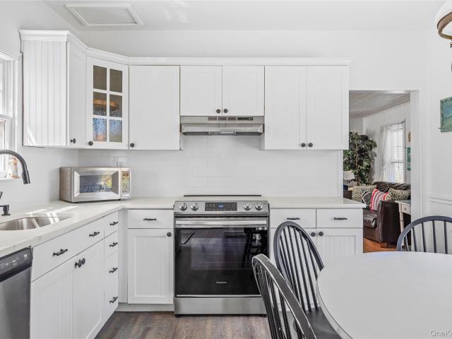 449 Dehnhoff Walk
