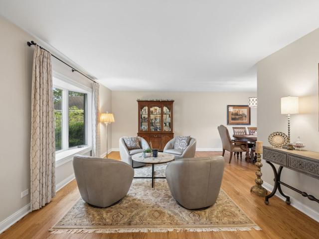 449 Farnham Lane