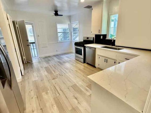 449 Oakhurst 2 Bedroom Apartment for Rent at 449 N Oakhurst Dr, Beverly Hills, CA 90210 Beverly Hills