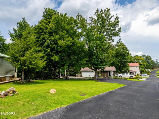 449 Mountain Thrush Drive