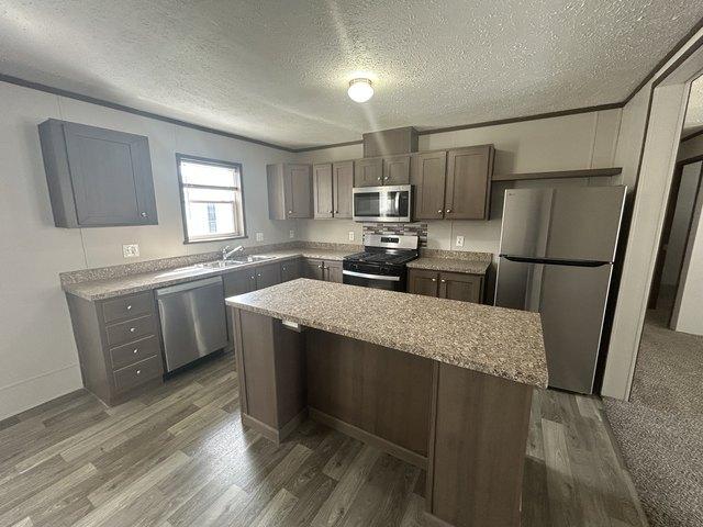 449 Montana Unit 449, Belleville, MI 48111