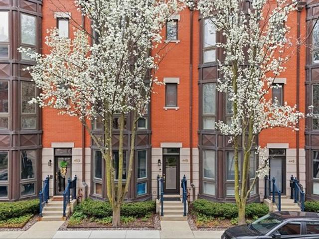 449 N Clinton St, Chicago, IL 60654