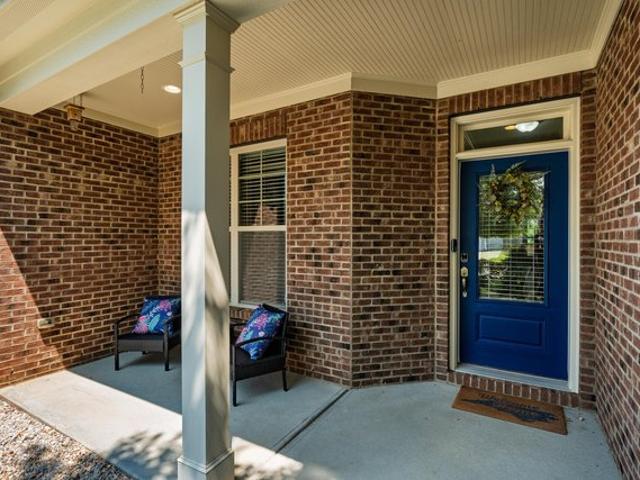 449 Sippihaw Oaks Dr, Fuquay Varina, NC 27526