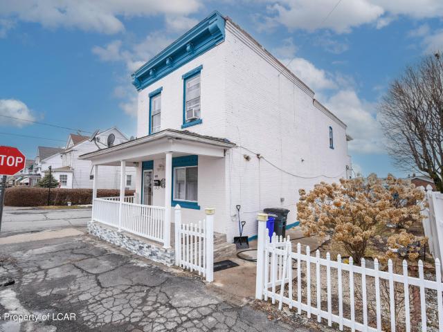 449 W 20th Street