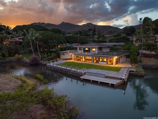 44 443 Kaneohe Bay Dr, Kaneohe, HI 96744