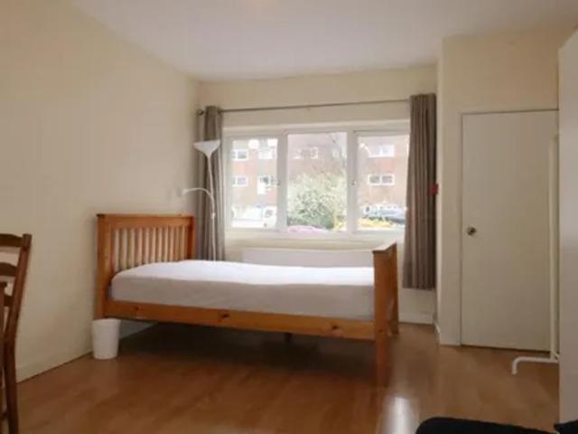 44 51 Capstan Square, London, E14 3EU, United Kingdom | Room for rent #155424815 | Rentberry