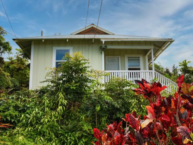 44 334 Puaolena St, Honokaa, HI 96727 | MLS #729258 | Compass