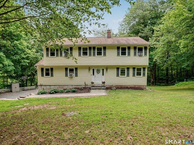 44 The Old Rd, Newtown, CT 06470