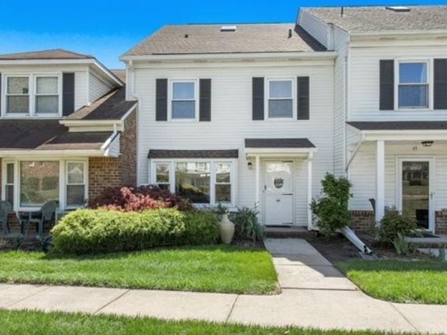 44 Tisbury Ct, Scotch Plains, NJ 07076