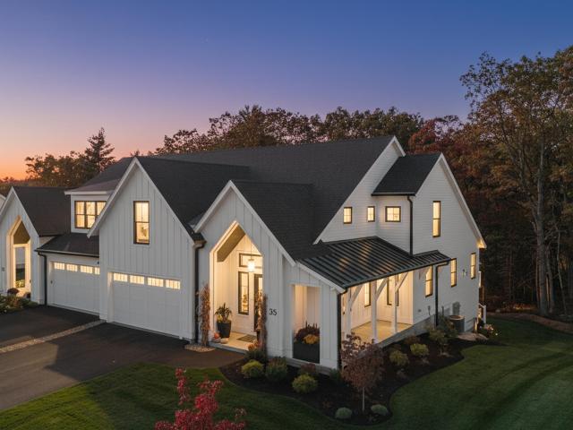 44 Trails Edge Road