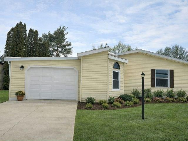 44 W Canyon Dr Unit 389, Hamburg, NY 14075