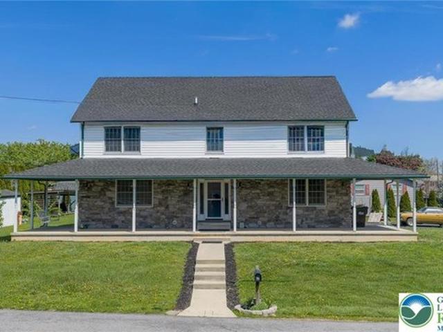 44 W 4th St, Upper Nazareth Township, PA 18064