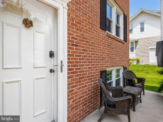 44 Walnut Street