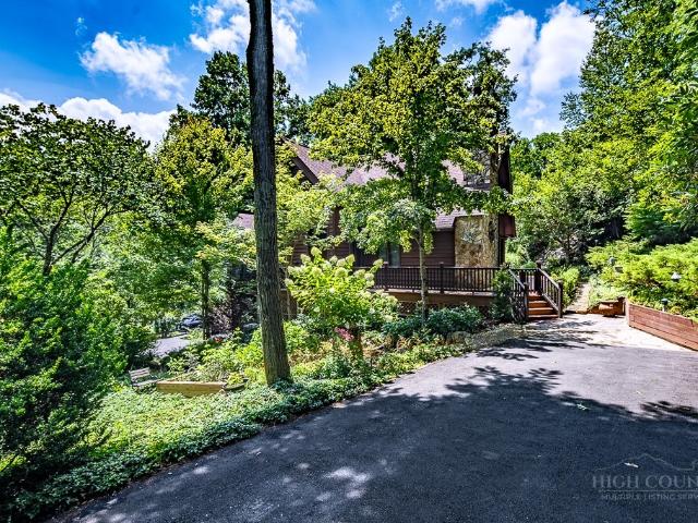 44 Warbler Lane