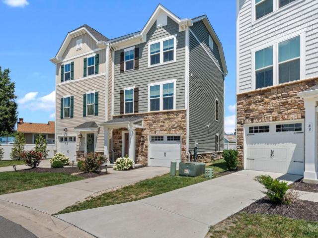 44 Wentworth Lane