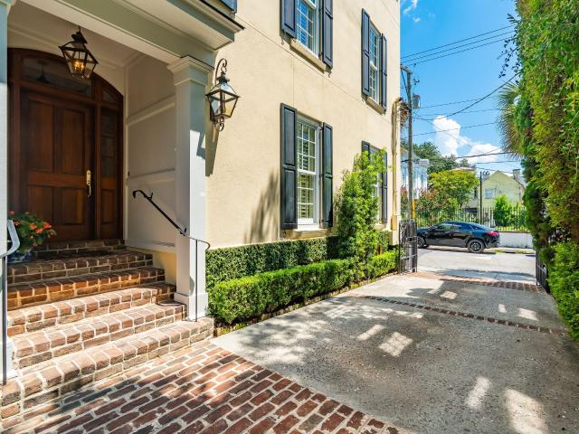 44 Wentworth Street