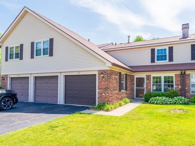 44 Willow Cir, Cary, IL 60013