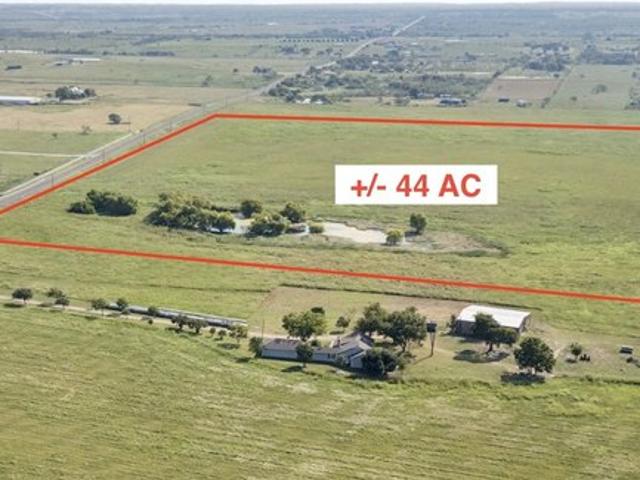 44 Ac Fm 879, Ennis, TX 75119