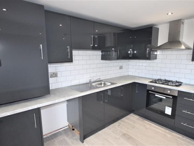44 Balmoral Road, Northampton NN2, 1 bed flat to rent, £825 pcm | PrimeLocation