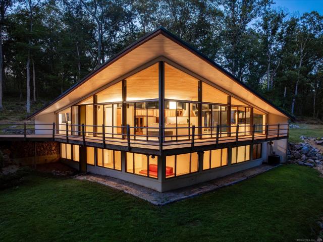 44 Benedict Hill Rd, New Canaan, CT 06840 | MLS #24126 | Compass