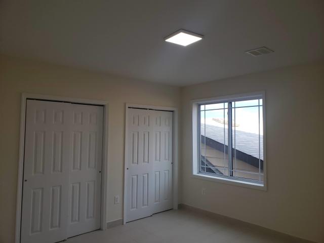 44 Bergen Blvd # 9