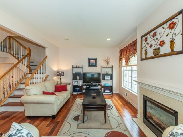 44 Brock Ln