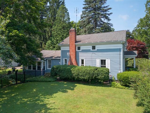44 Cayuga Street