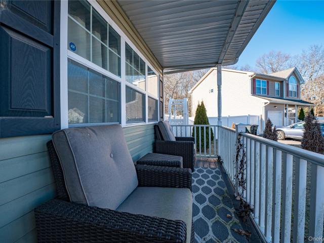 44 Chauncey Ln, Coram, NY 11727 | MLS #950335 | Compass
