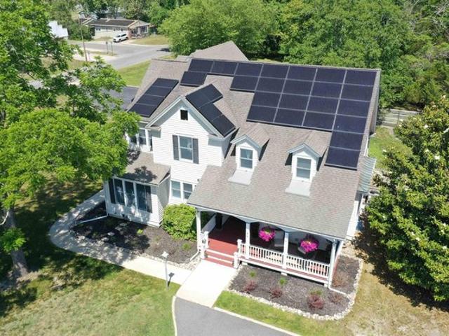 44 Church St, Port Republic, NJ 08241