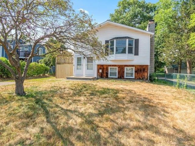 44 Cottage Grv, Burlington, VT 05408