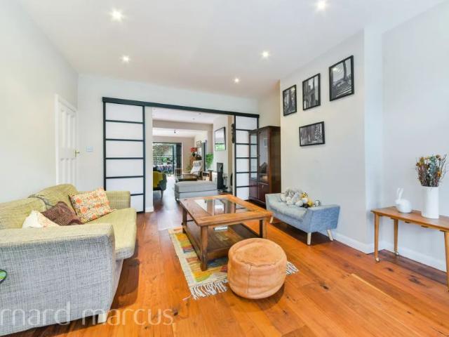 44 Craignair Road