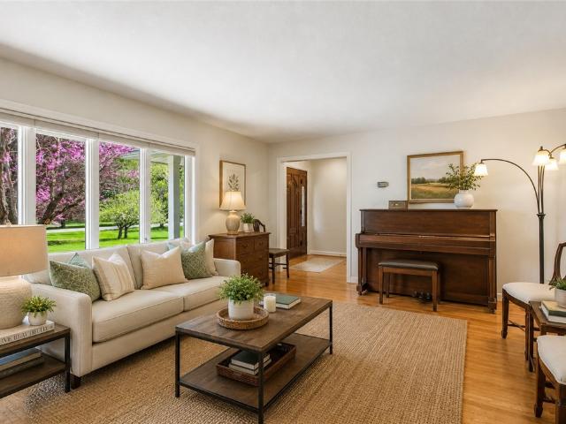 44 Crescent Hill Road