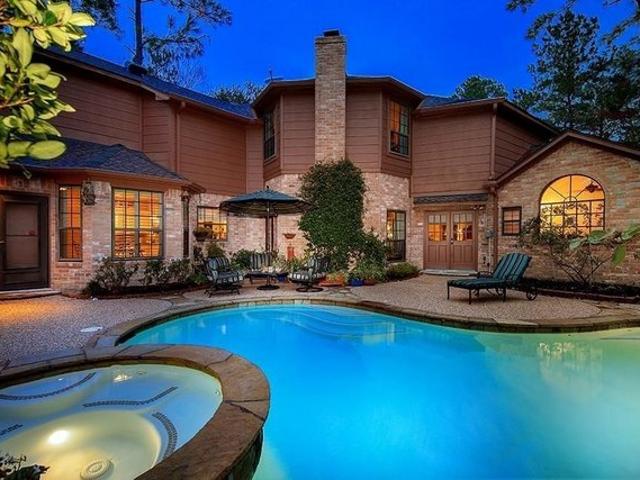 44 Dovewood Pl, The Woodlands, TX 77381