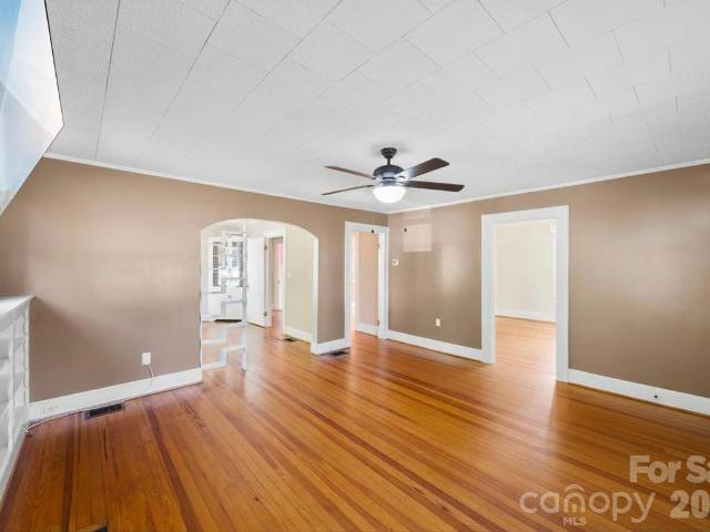 44 Dulin Drive SW