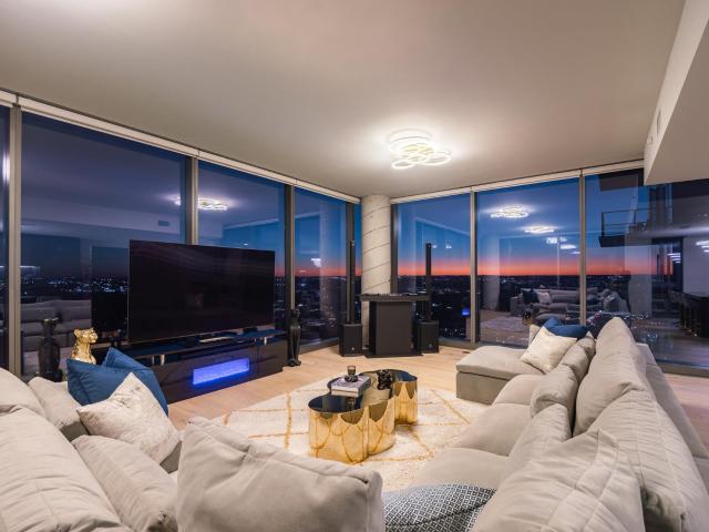 44 East Ave # 3707