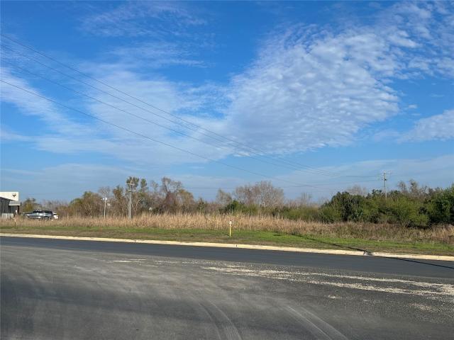44 East Ave, Schulenburg, TX 78956 | MLS #40446 | Compass