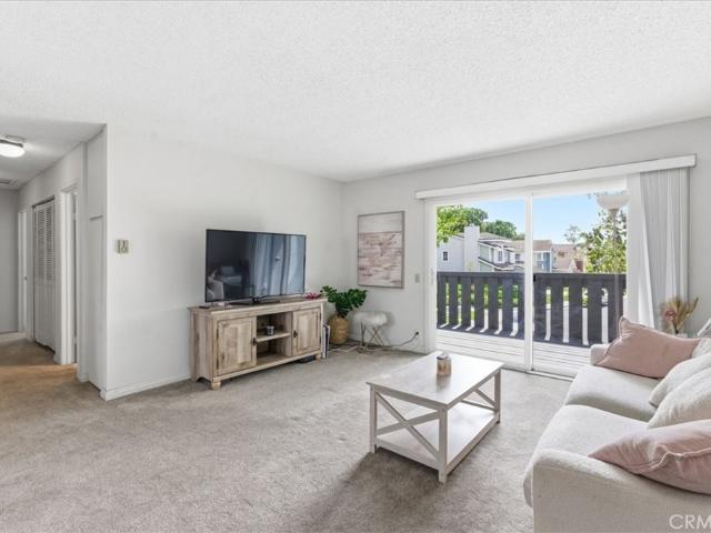 44 Fallbrook