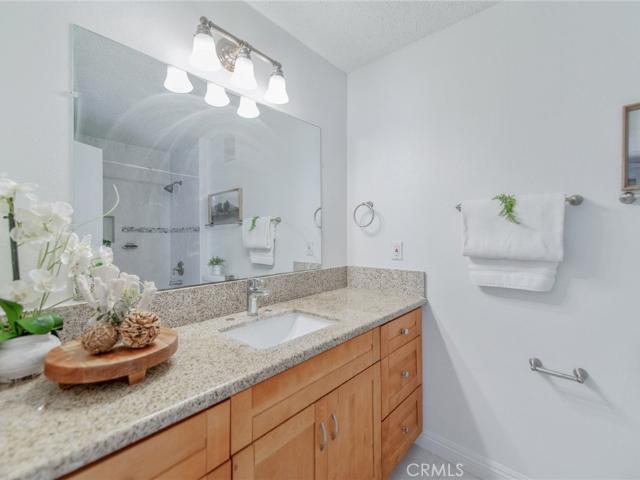 44 Fallbrook, Irvine, CA 92604 | MLS #OC26156