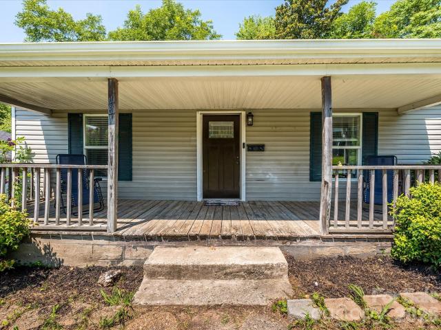 44 Fenix Drive SW