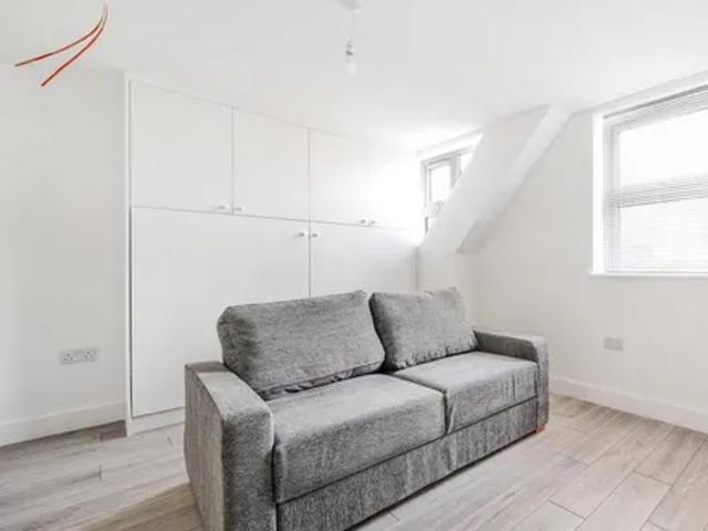 44 Gilmore Road, London, SE13 5AA, United Kingdom | 1 bed house for rent #167622655 | Rentberry