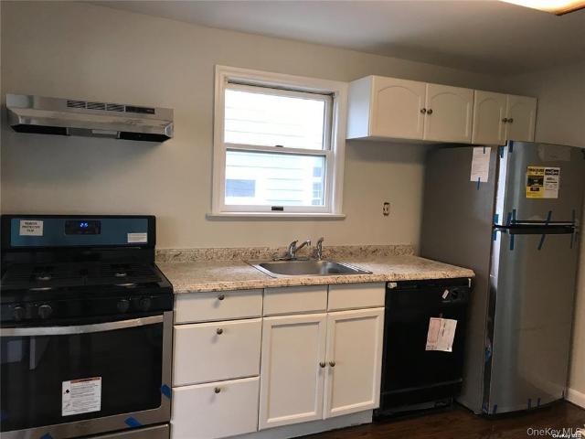 44 Graywood Road 2nd fl