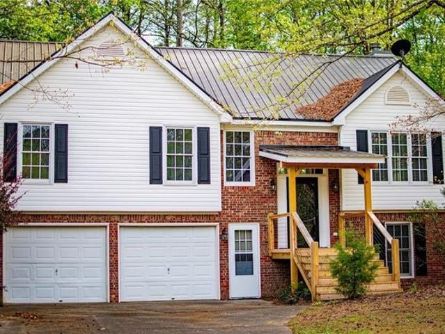 44 Greystone Ln NW, Cartersville, GA 30121