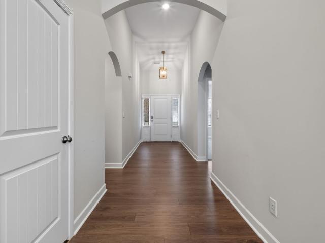 44 Heartleaf Square