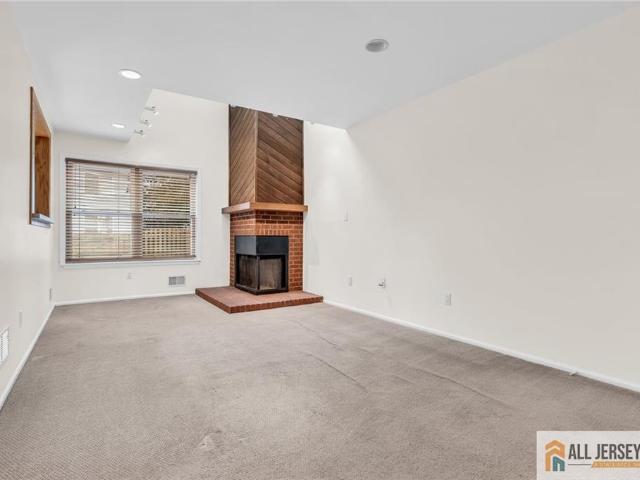 44 Hickory Court
